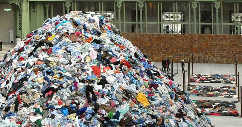 The Environmental Impact of Fast Fashion: Why Fast Fashion Is Bad for ...